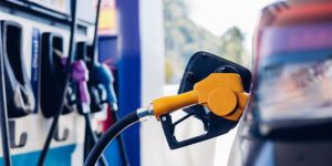 Do cars have reserve gas?