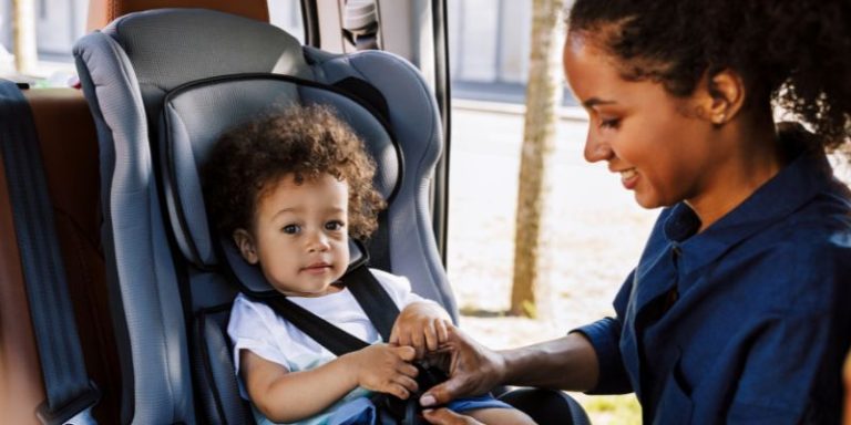 When to Switch to a Forward-Facing Car Seat: A Comprehensive Guide for ...