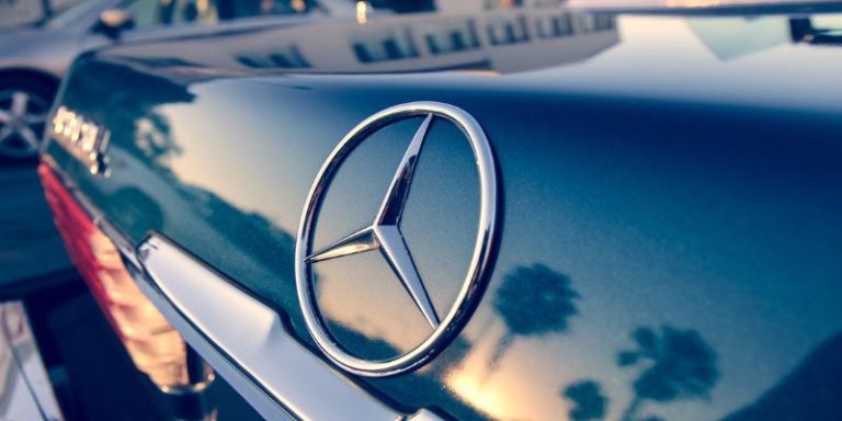 Why Blacking Out Car Emblems Is a Game-ChangerI stil