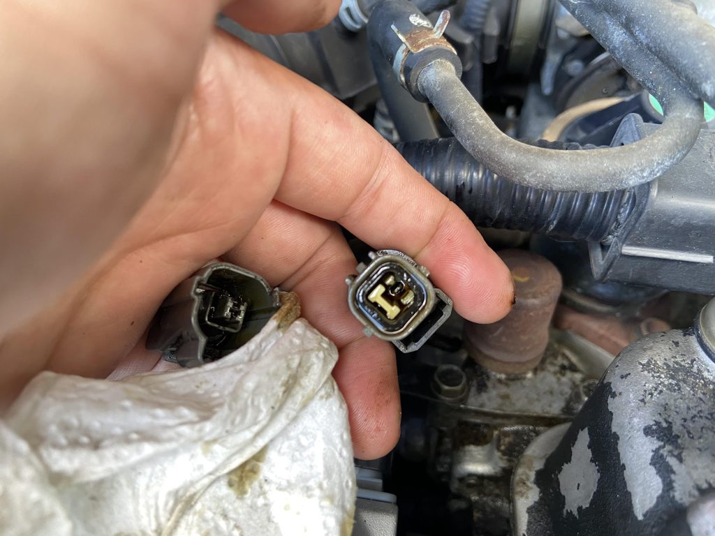How to Clean Electrical Connectors on a Car: Expert Tips