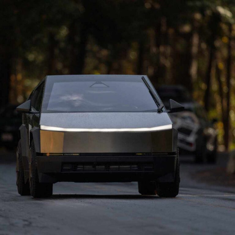 Why Do Electric Cars Make Noise When Reversing?